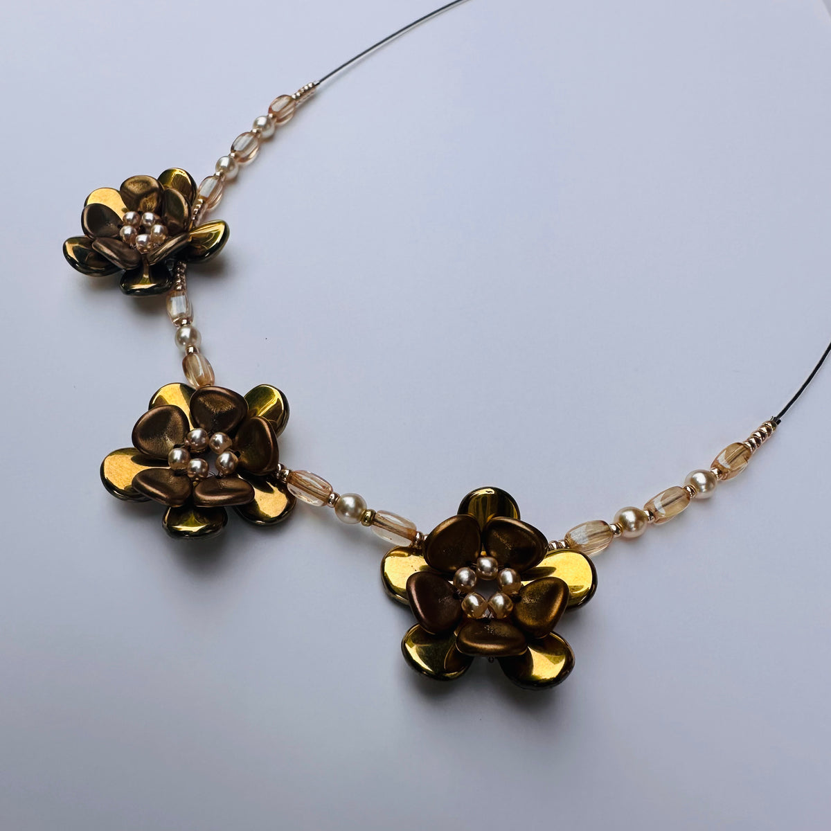 Andrea Necklace Triple Flower in Gold – ShelaleeShop